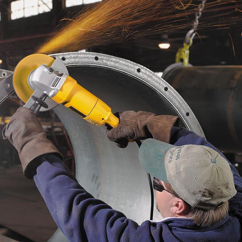 Dewalt 7 in. 8 000 RPM 13.0 AMP Angle Grinder DW840