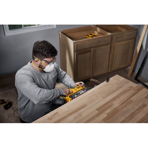 Dewalt 20V MAX XR Brushless 3x21 in. Cordless Belt Sander (Tool Only ...