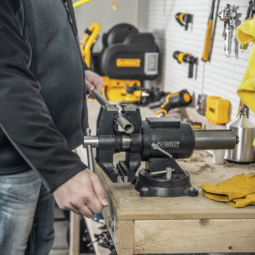 Dewalt 5 in. Multi Purpose Bench Vise DXCMMPV5